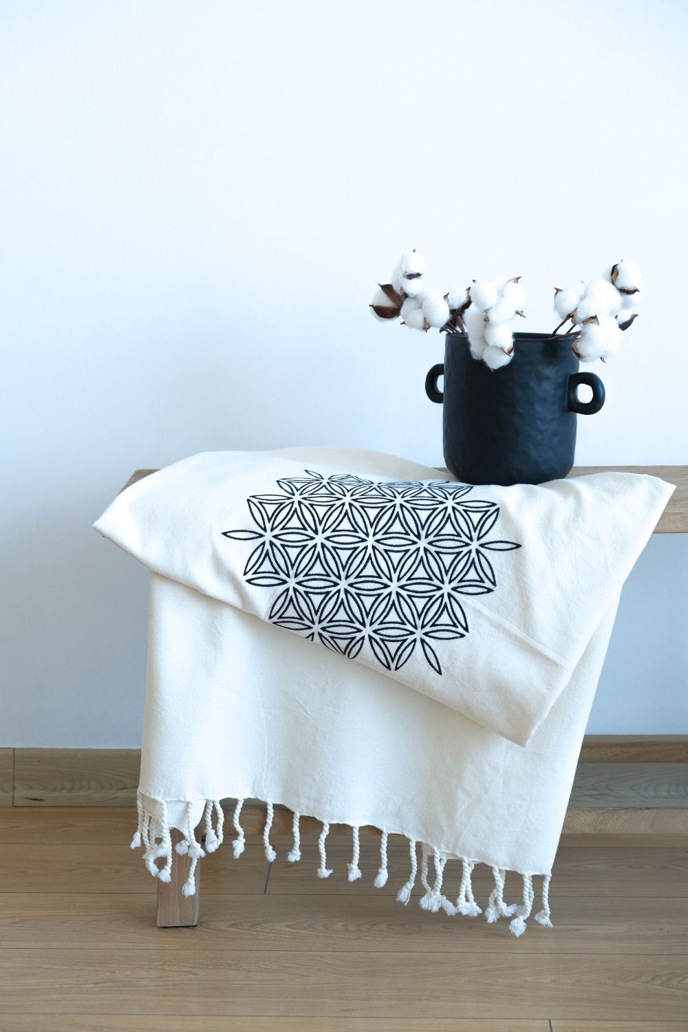 Hande Hekimhan - mutlumikrop.com