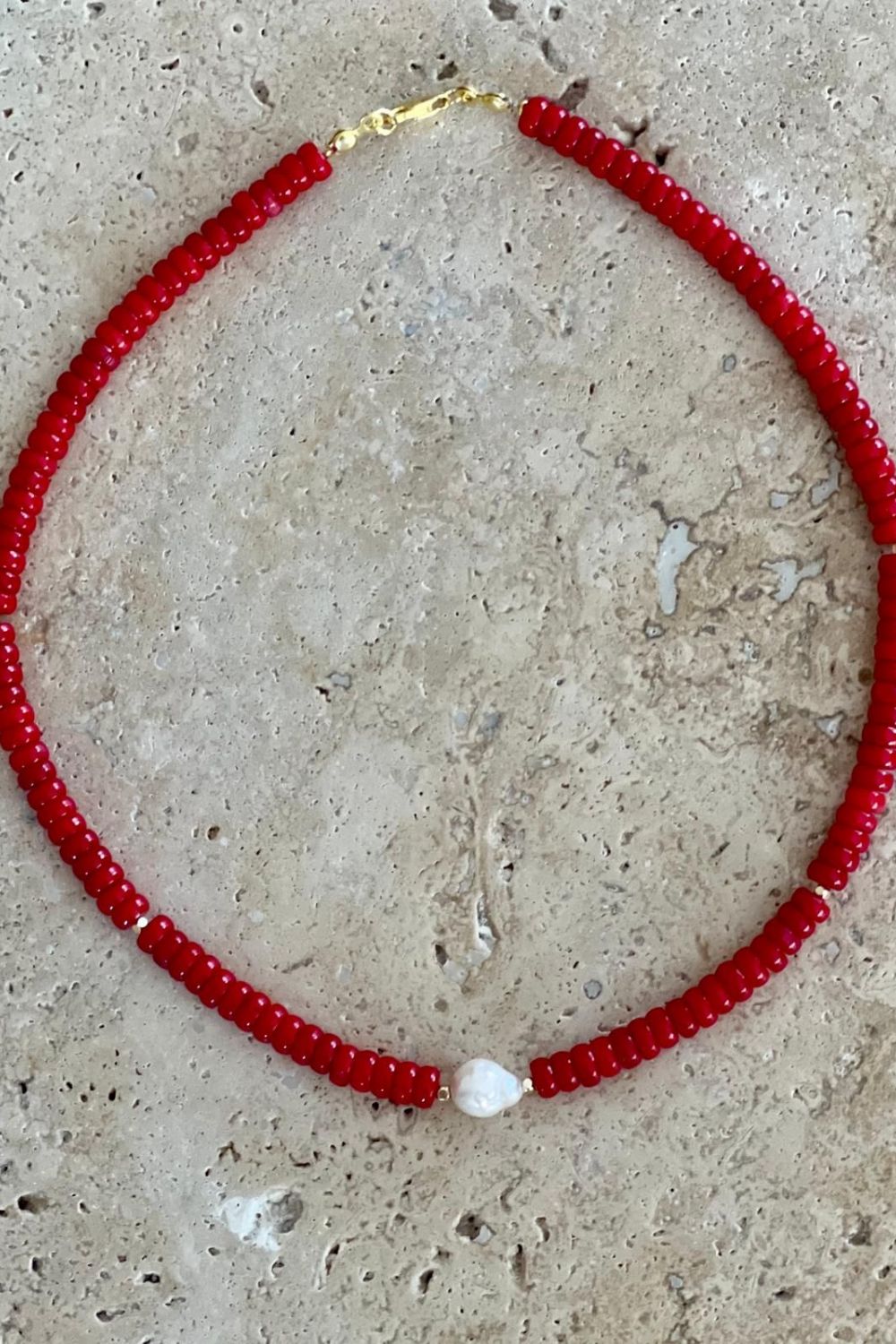 Barok İncili Yassı Mercan Kolye - mutlumikrop.com