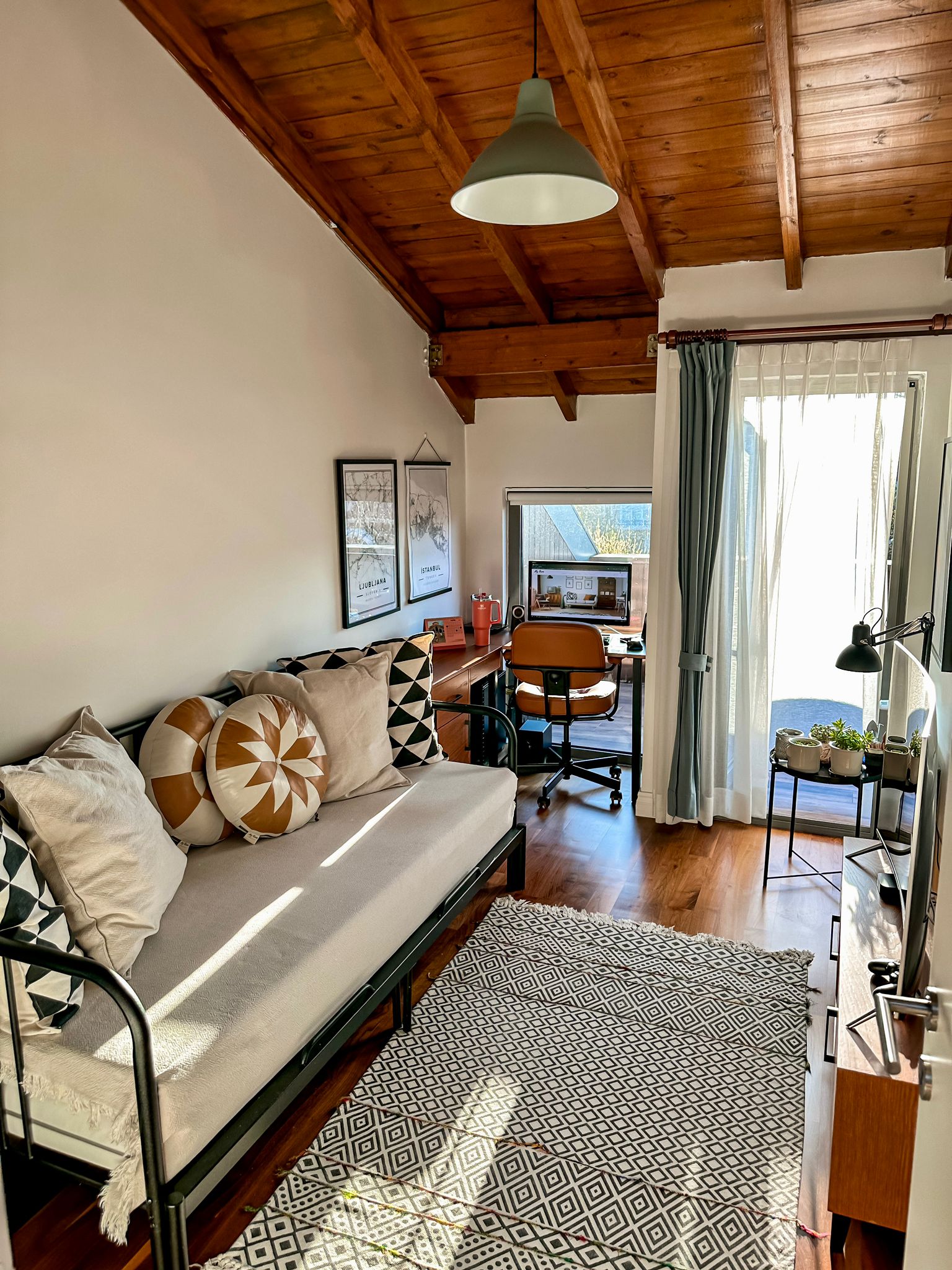 My Bum - mutlumikrop.com